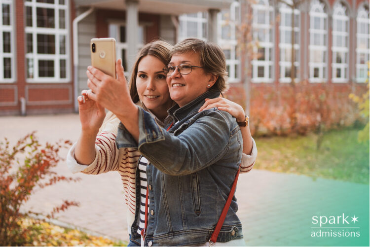 High School Senior Checklist for Parents Before College